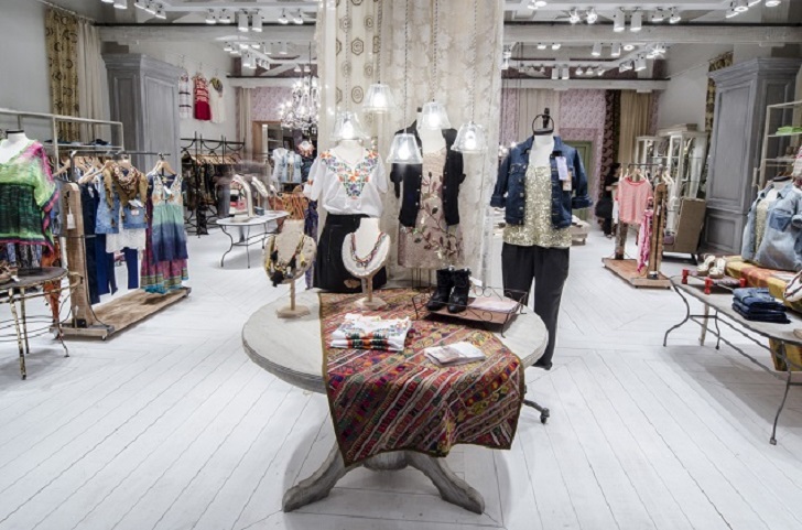 Rapsodia, Akiabara y Cuesta Blanca desembarcan en el complejo ...