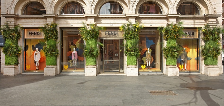 Nobles, papas y mucho mármol: la nueva casa de Fendi en Roma | Modaes