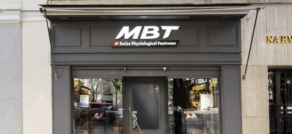 El calzado de MBT emprende su relanzamiento en Europa desde España | Modaes