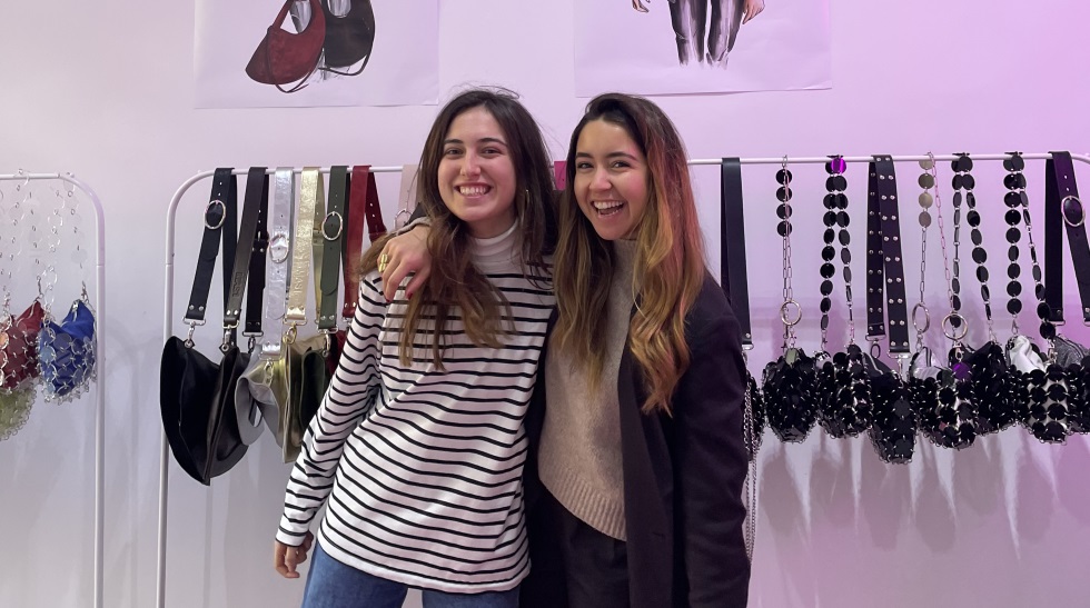 Mas1, de un proyecto de la universidad a una ‘start up’ que seduce a Wow Concept con chapas | Modaes