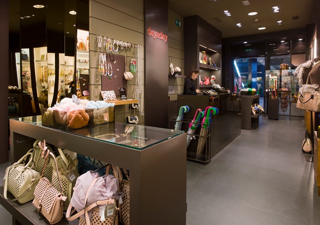 Tous acerca Dayaday al eje de Serrano y releva a Sunglass Hut en Goya ...