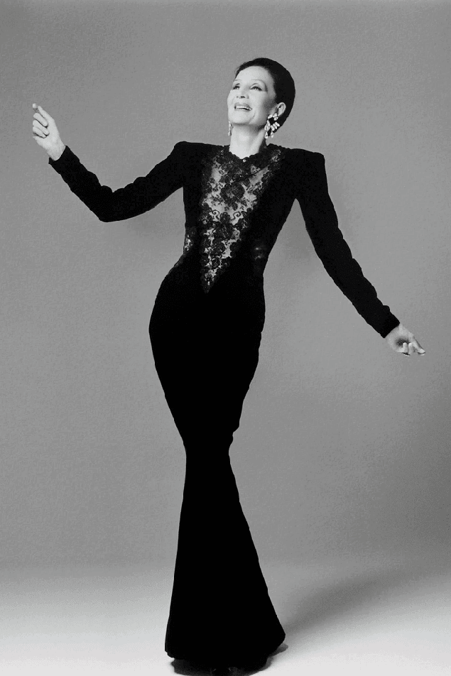 Jaqueline de Ribes, la musa de YSL, se rinde su propio homenaje | Modaes