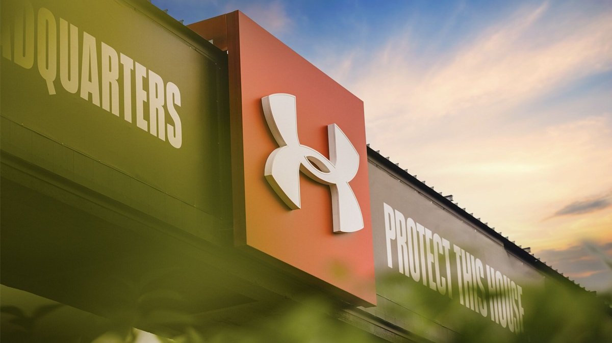 Under Armour Sales Down 4% as First-Quarter Losses Narrow | Modaes Global